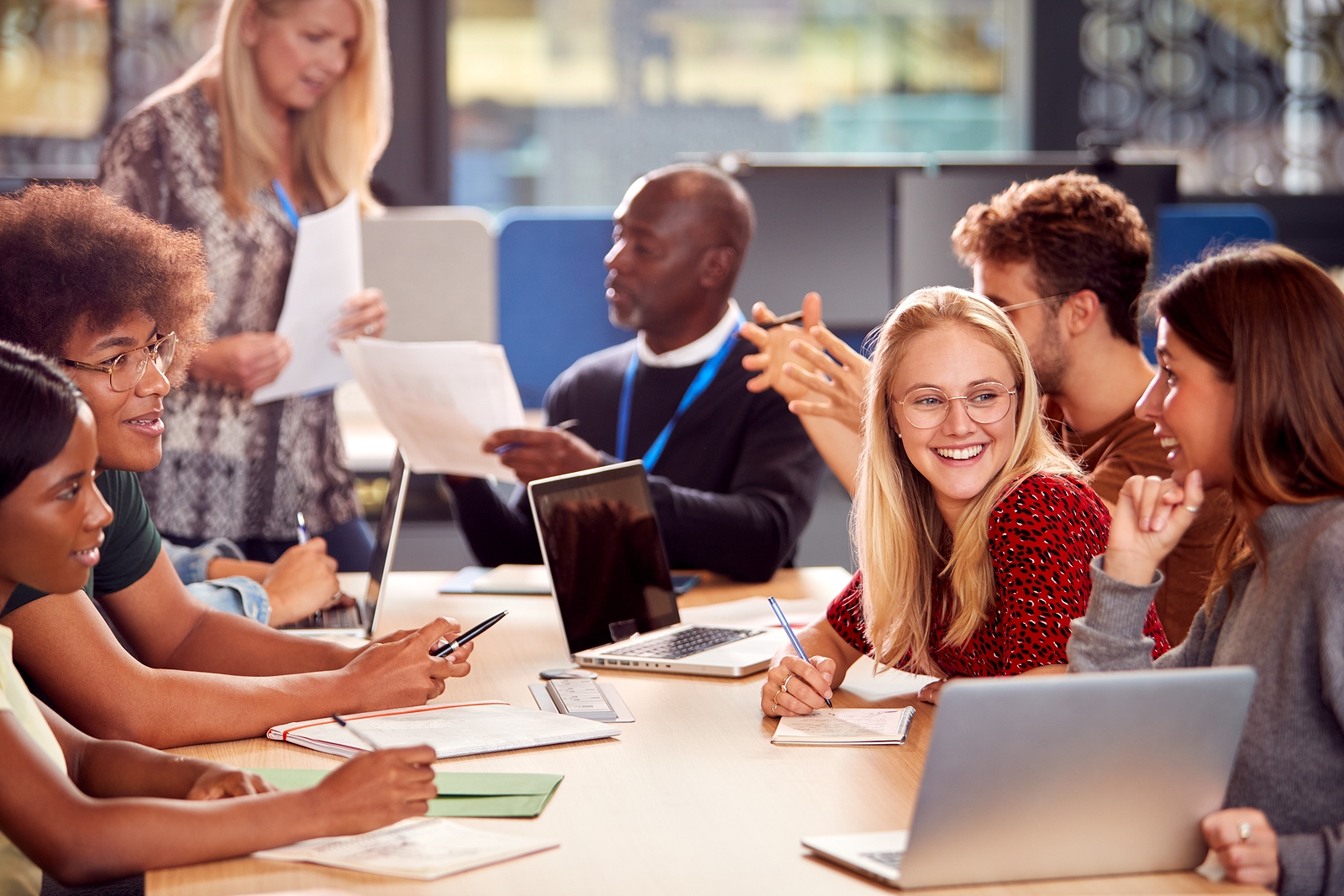 Students: knowledge co-creators or knowledge consumers? - Media and ...